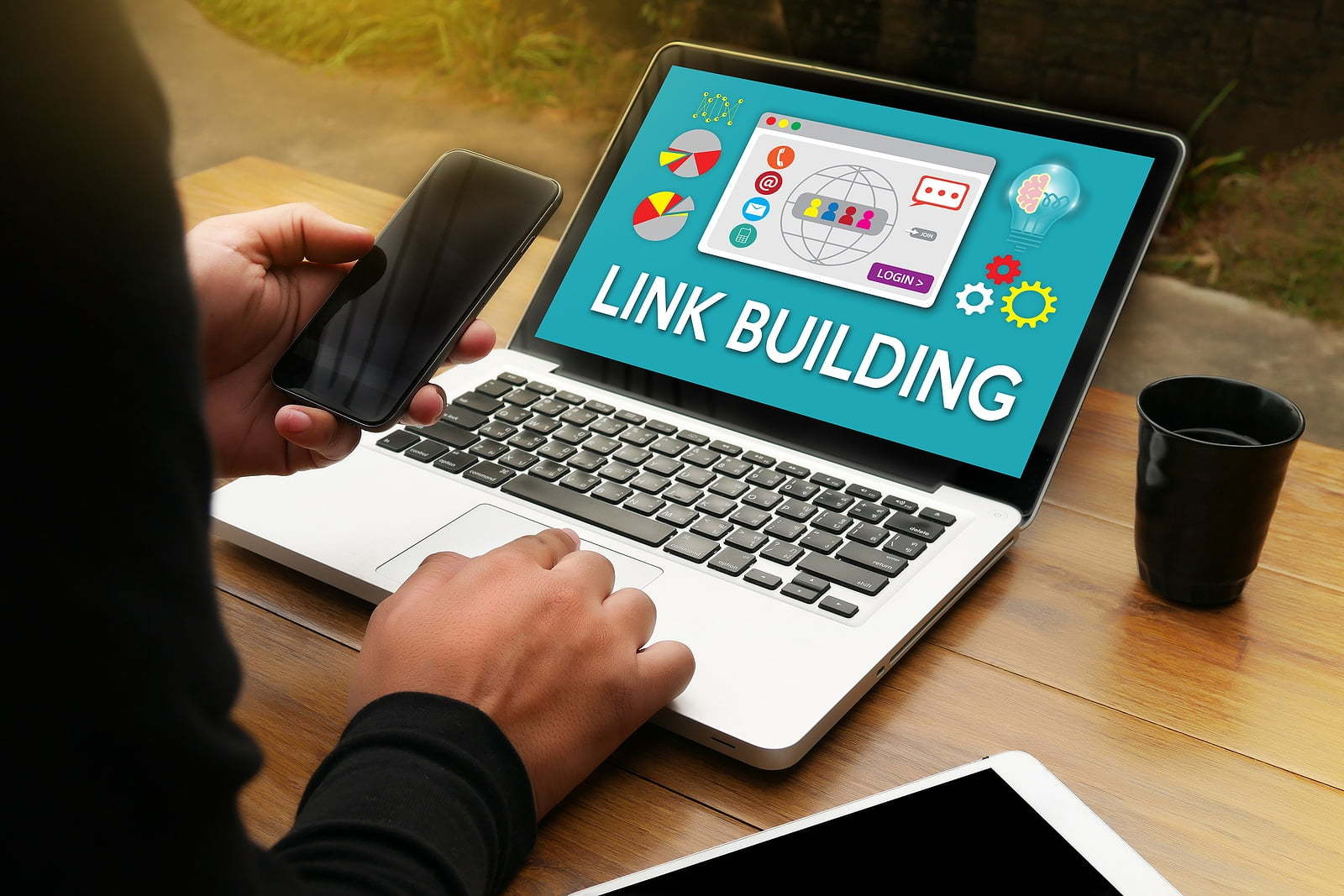 Social Media Link Building - A Comprehensive Guide - DesigNDare